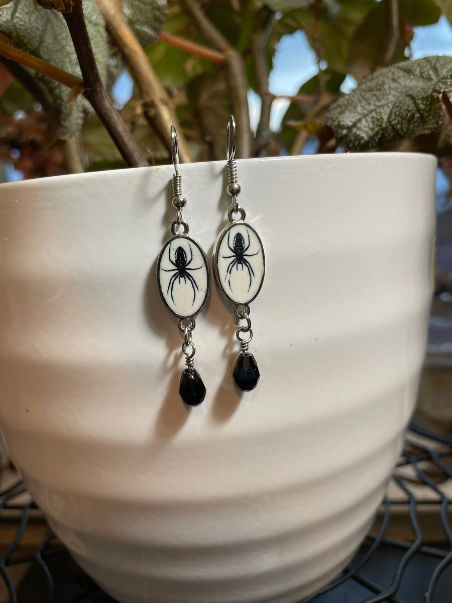 Black Widow – Bonefish Design Studio